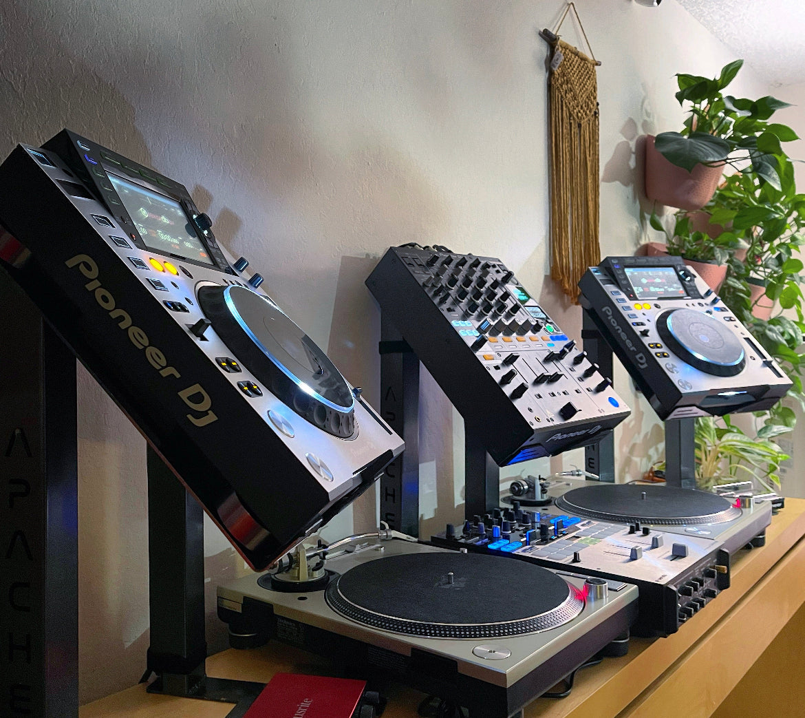 DJ Booths, Racks & Stands – Apache Audio