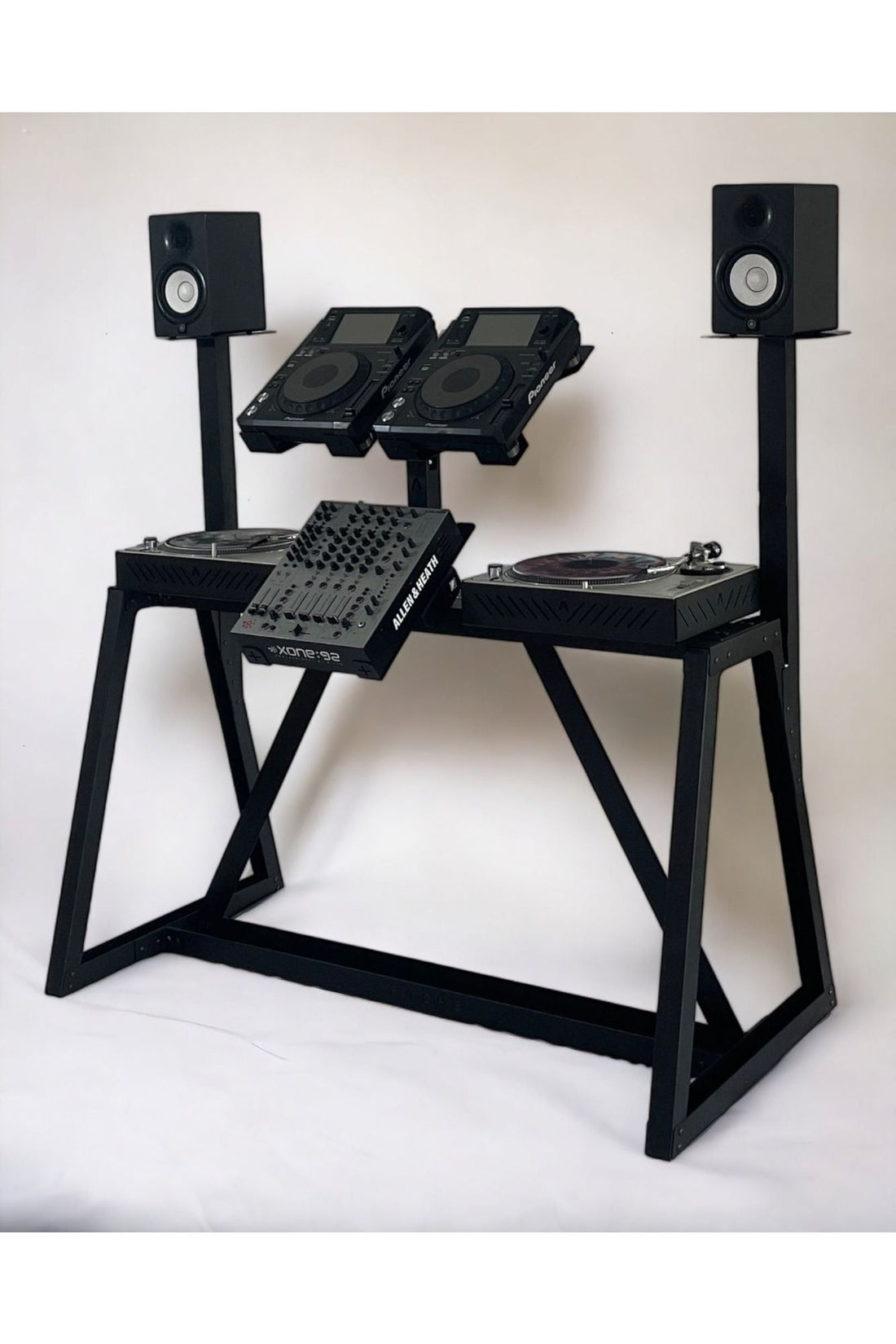 Apache A-Frame Fullsize Workstation – Apache Audio